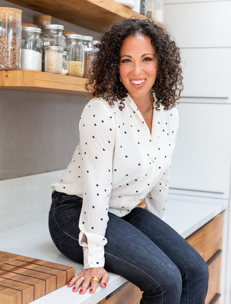 About Brie Wieselman, LAc, MTCM, Gut Health & Hormone Expert